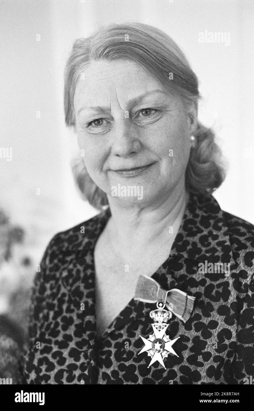 Oslo 19800324. The North Star Order of Opera Singer and Operations ...