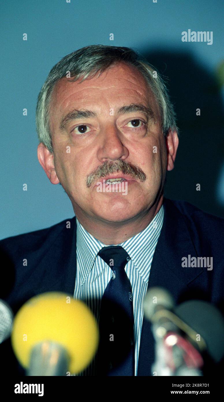 Uffe ellemann hi-res stock photography and images - Alamy