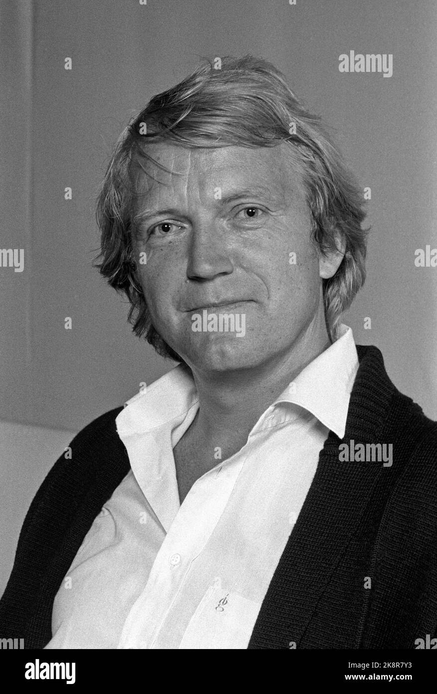 1984 portrait hi-res stock photography and images - Alamy