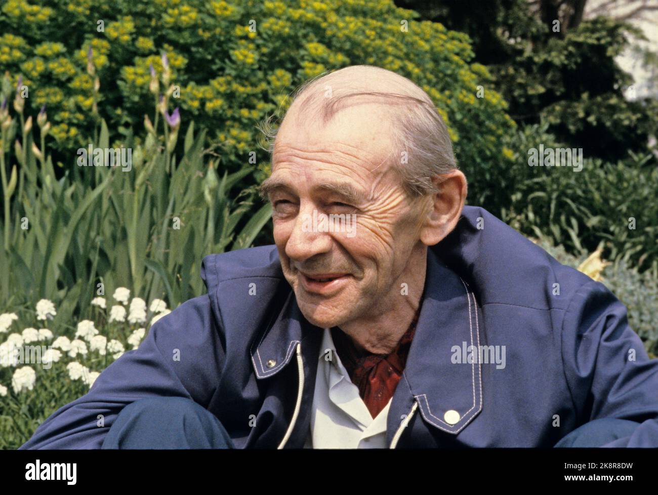 Singer and author otto nielsen 19 6 1909 9 10 1982 photo hi-res stock ...