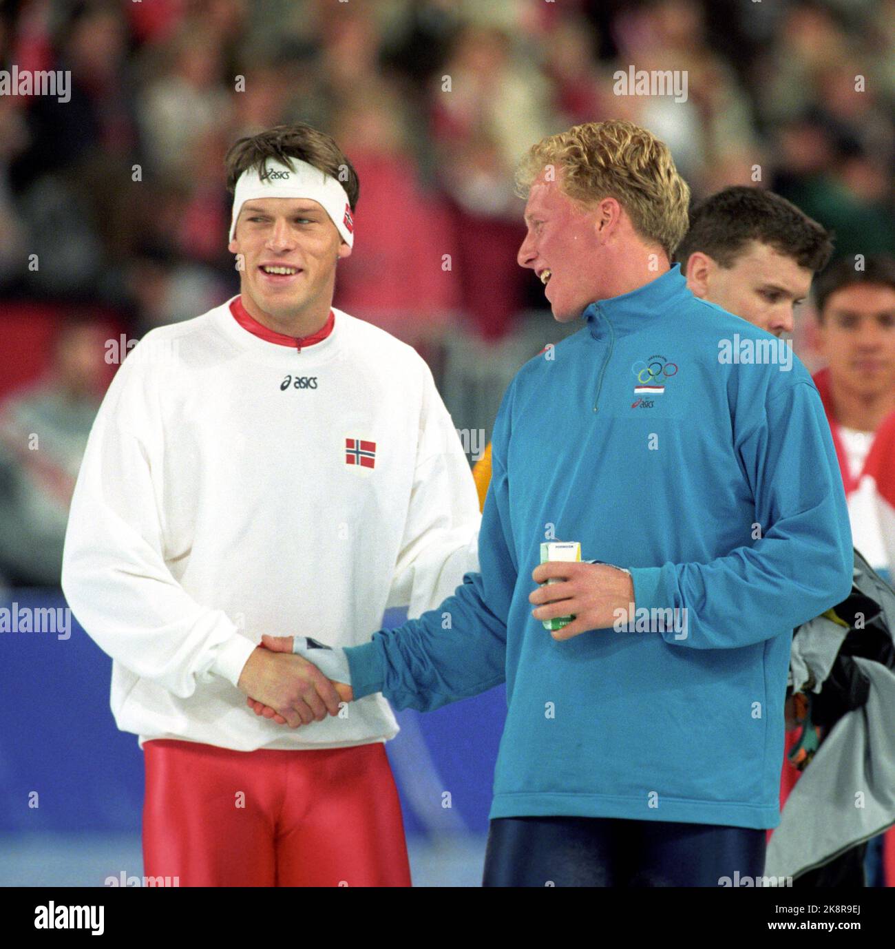 Lise aserud ntb happiness skate olympics handshake hi-res stock photography and images - Alamy