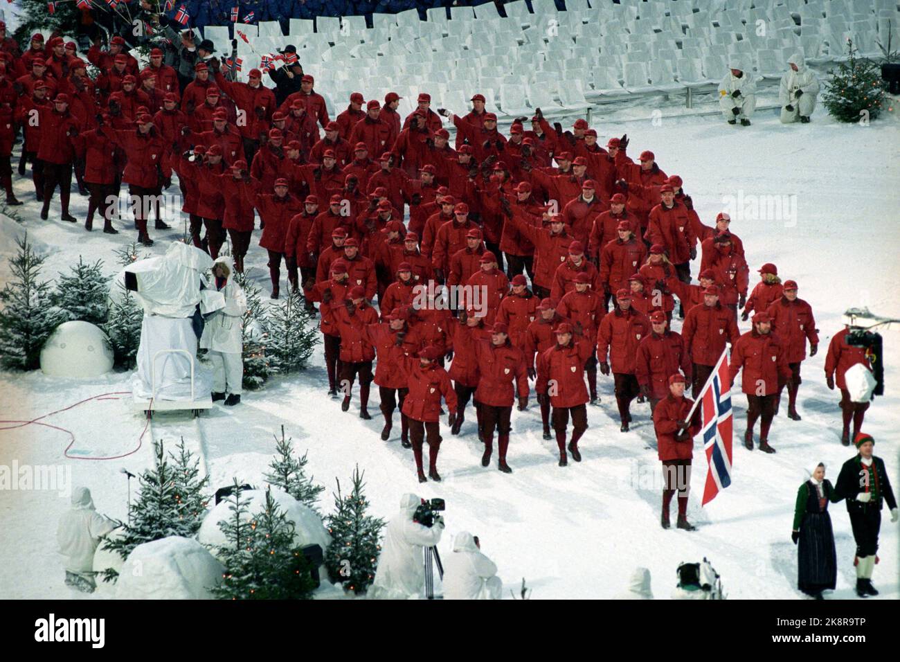 Erik johansen ntb olympics opening ceremonies flag hi-res stock ...