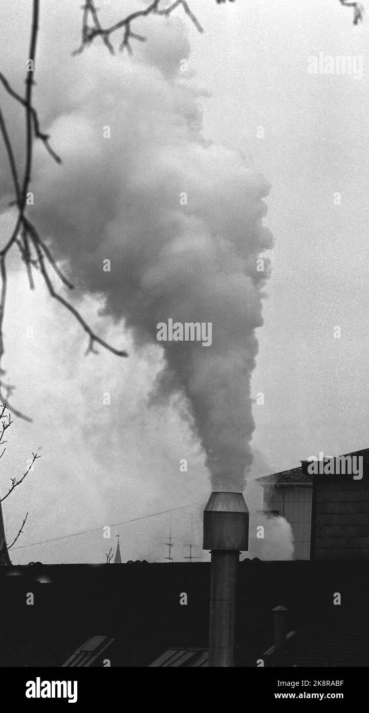 Oslo 19681130. Toxic air over Oslo. On cold winter days, the ...
