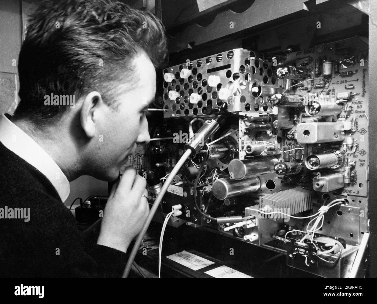 Oslo January 21, 1961. Many different television devices to choose from ...