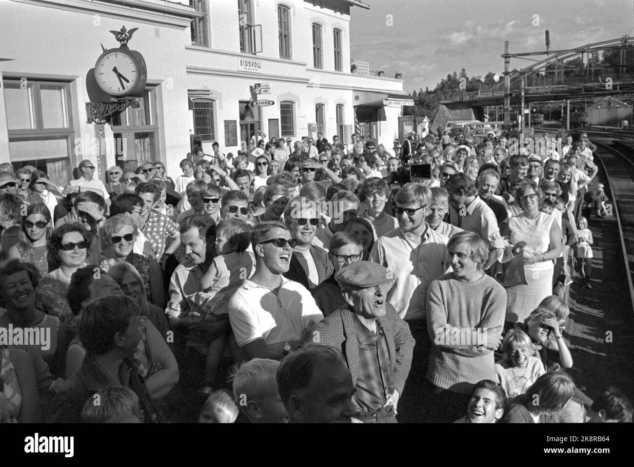 Oslo - Lillehammer, September 1969. Election campaign on Skinner - vgs ...