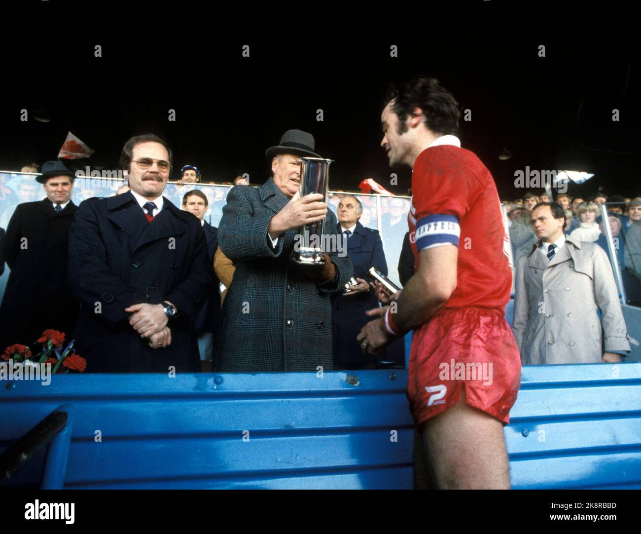 Ullevaal stadium fire won the cup final hi-res stock photography and ...