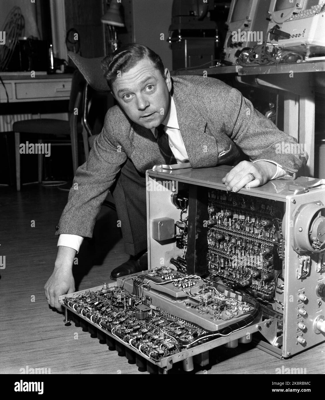 Oslo December 1957: Television comes! The Storting decided on June 23 ...