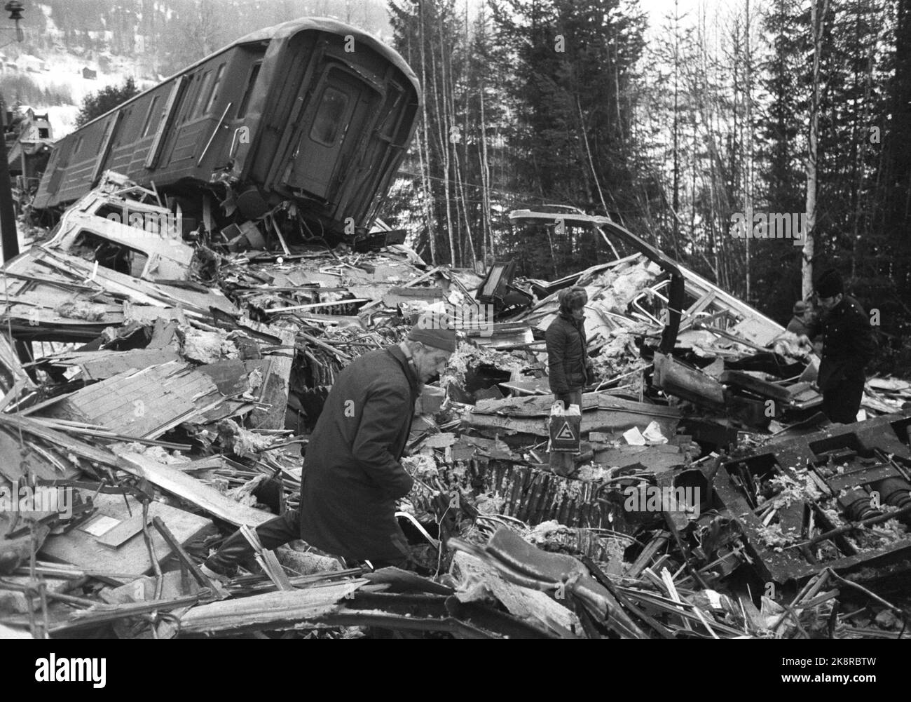 Thirteen, Ringebu February 23, 1975. The largest train accident so far ...