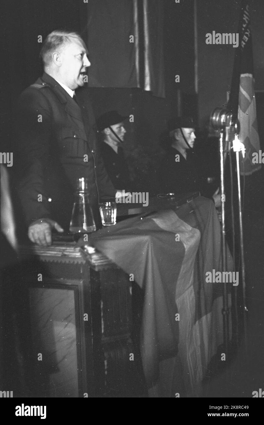 Vidkun quisling on the pulpit photo hi-res stock photography and images ...