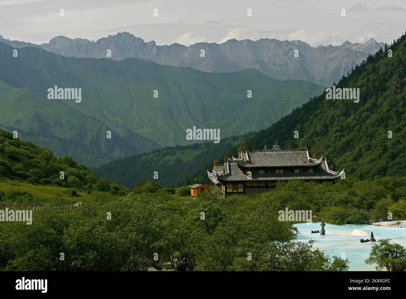 The Huanglong Middle Temple in Huanglong Valley, Songpan County ...