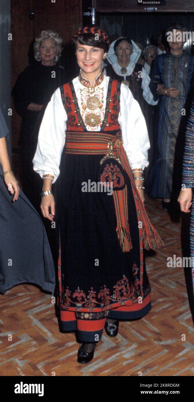 October 1976 the crown princess in bunad photo hi-res stock photography ...