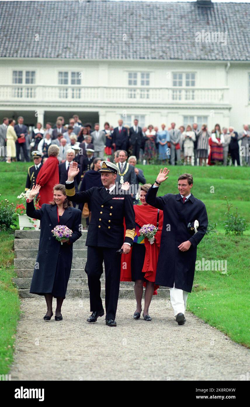 Halden 19910629 - June 1991. The royal family in Halden. From V ...