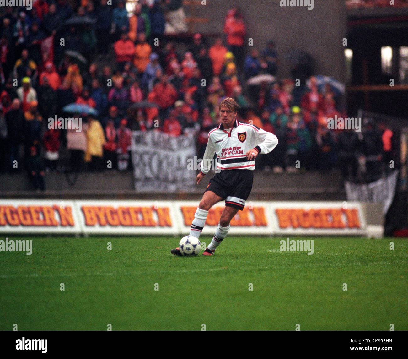 19980804 fire stadium 16100 spectators hi-res stock photography and ...