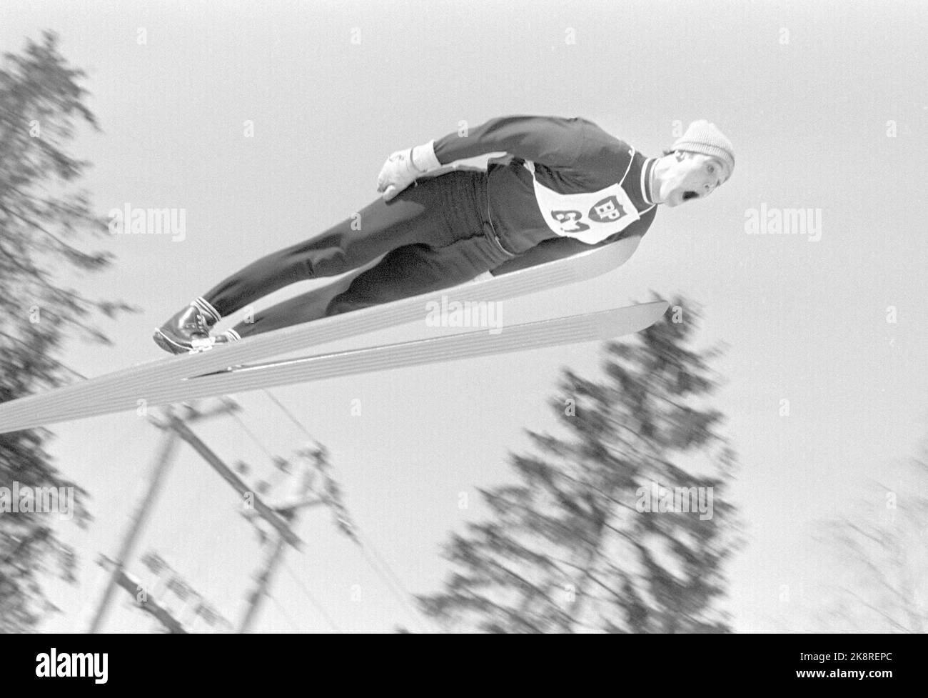 Erik thorberg ntb ski jump action alone hi-res stock photography and ...
