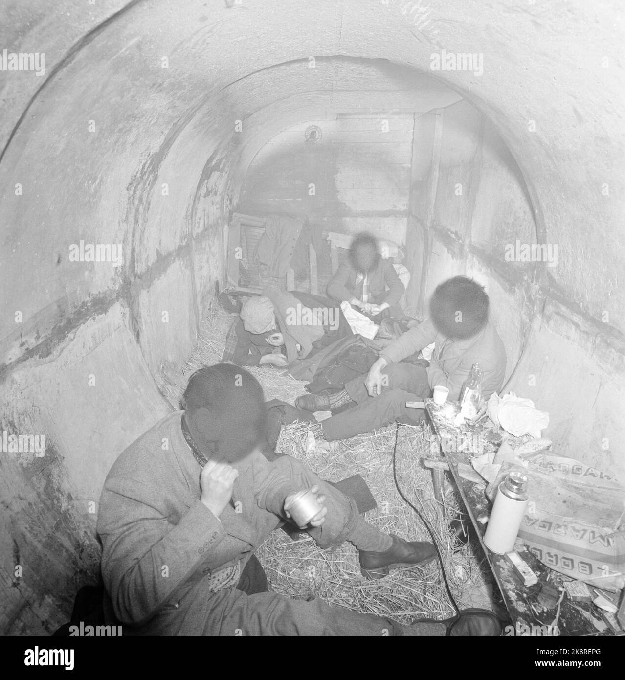 Oslo January 19, 1957. Outlers in Oslo are trying to find a place to ...