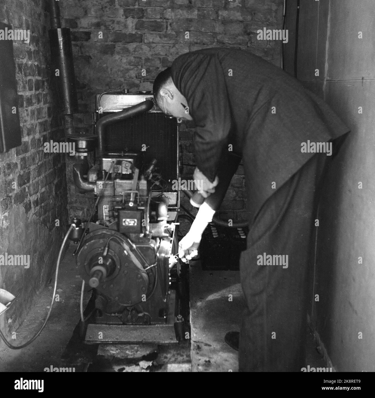 Sverre a borretzen current ntb rationing daily life electricity women ...