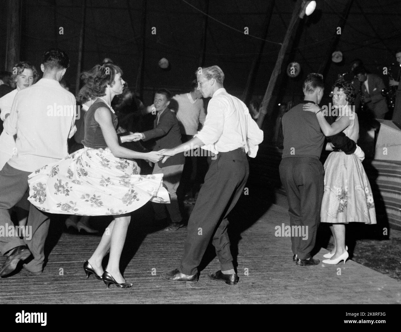 Oslo 195807: The rock rhythm is raging across the country. Here from a ...