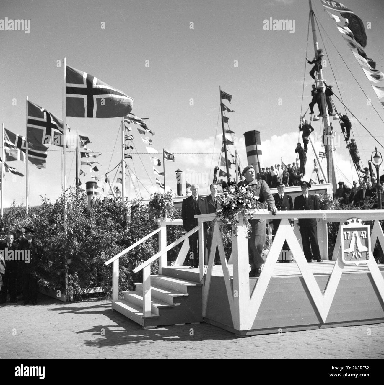 Ntb ntb the norwegian royal house travel in norway flag hi-res stock ...