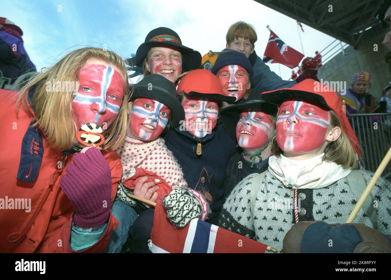 Jon eeg ntb ntb spectators happiness jumping hills flag hi-res stock photography and images - Alamy