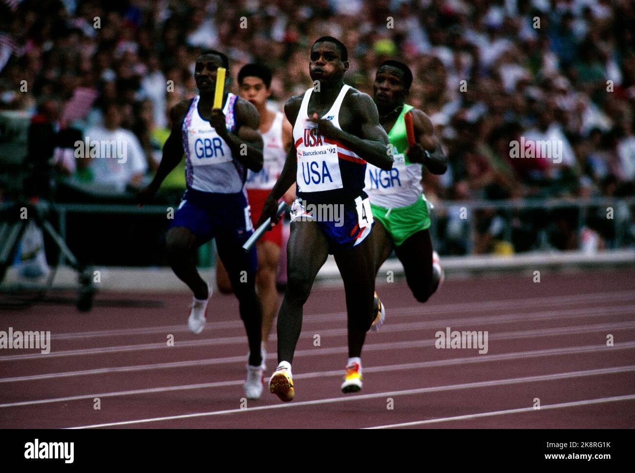 Here carl lewis at 4 x 100 meters photo hi-res stock photography and ...