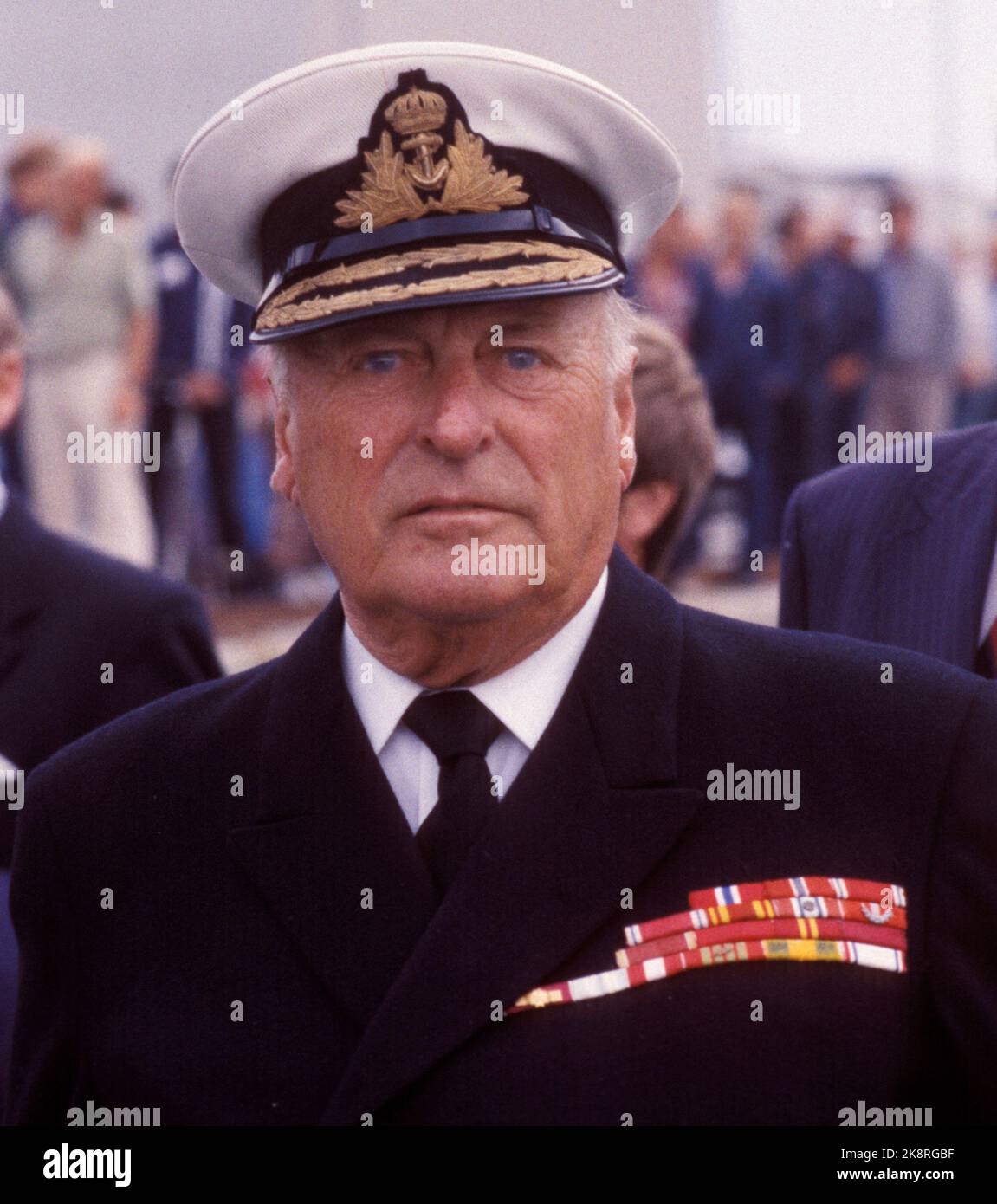 Erik thorberg ntb the norwegian royal house alone portrait hi-res stock ...