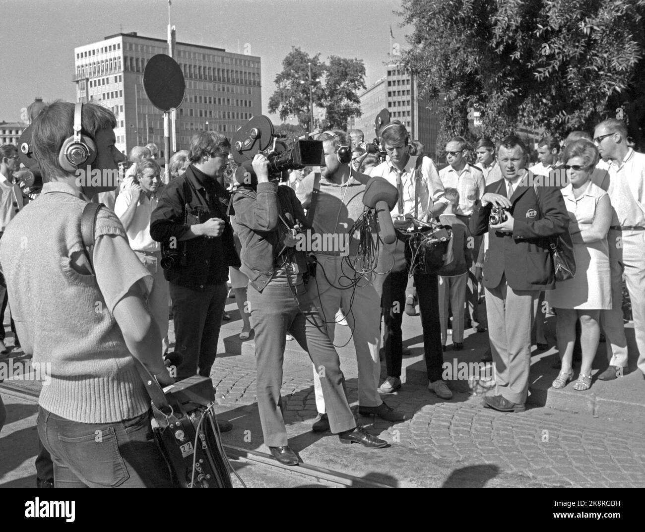T square building Black and White Stock Photos & Images - Alamy