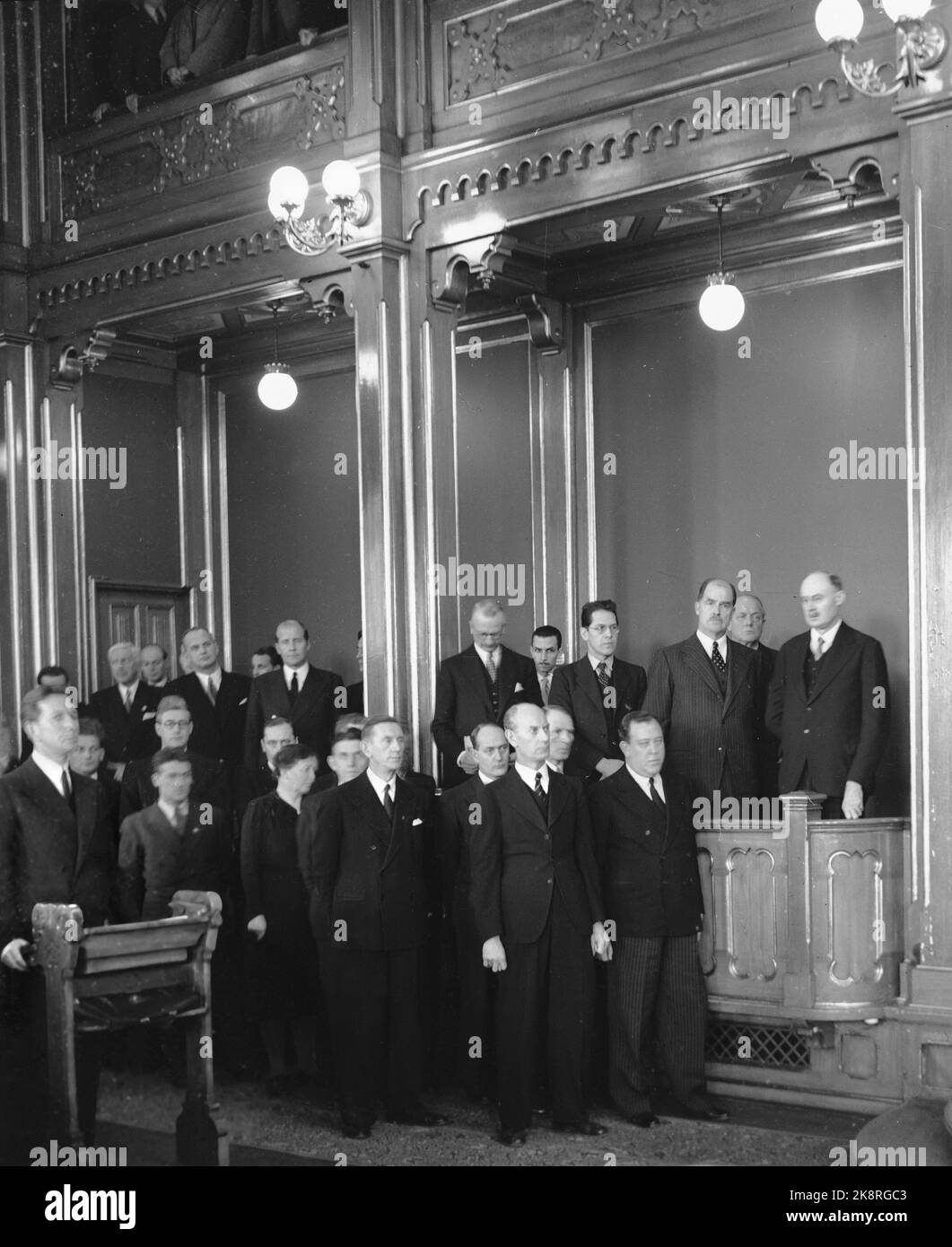 R j ntb the parliament hall politicians opening ceremonies hi-res stock ...