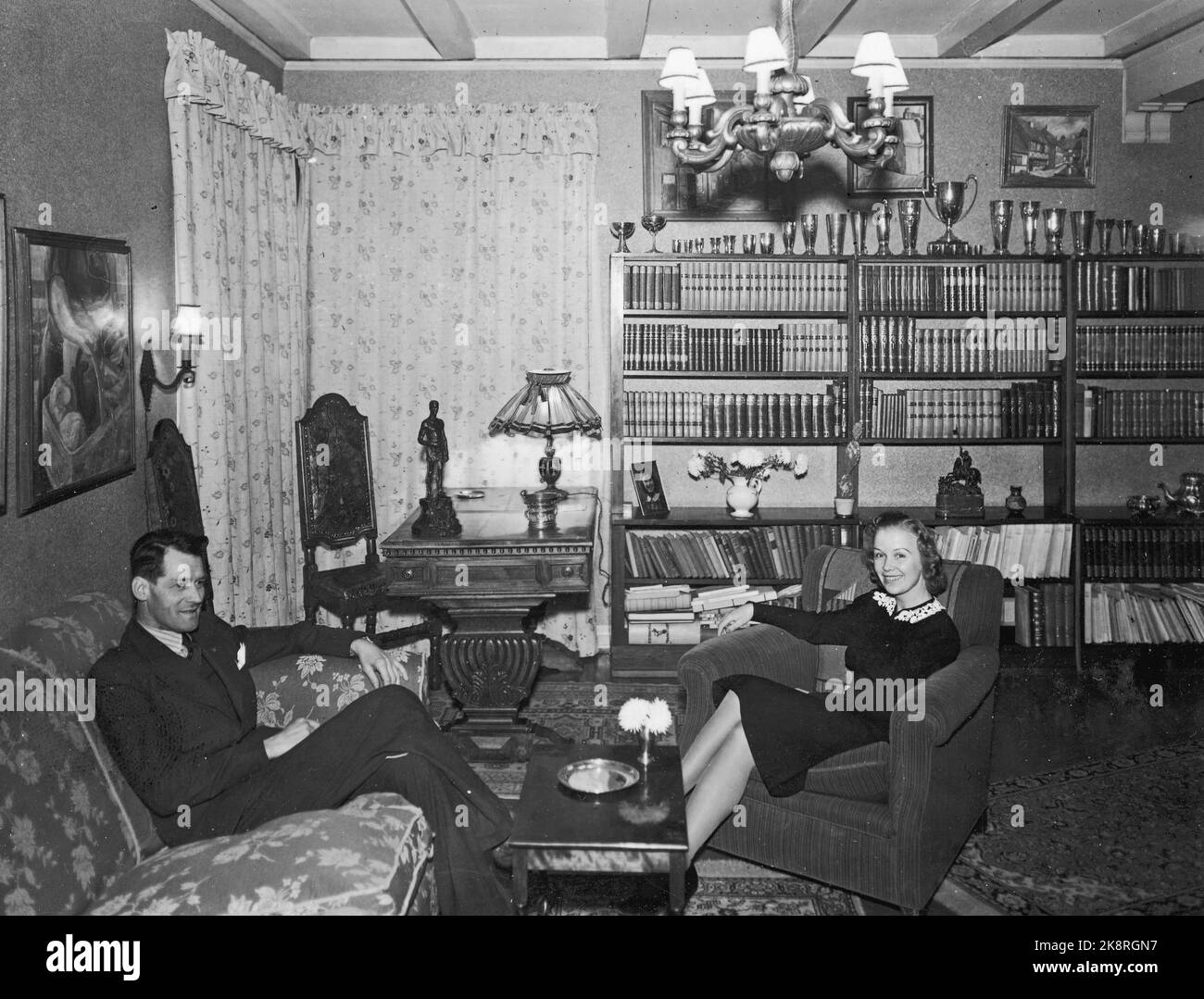 Ntb homes families interior hi-res stock photography and images - Alamy