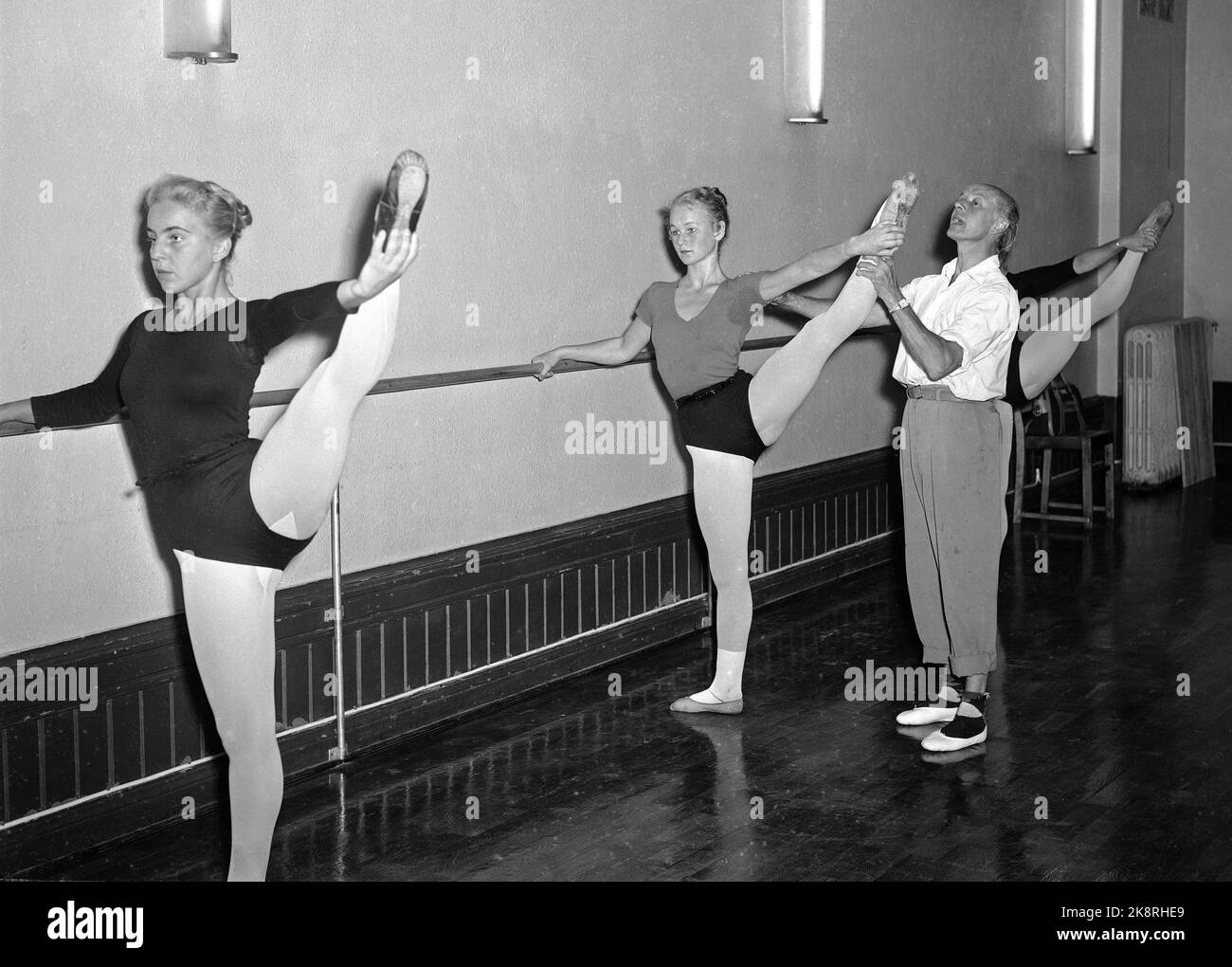 Norwegian national ballet Black and White Stock Photos & Images - Alamy