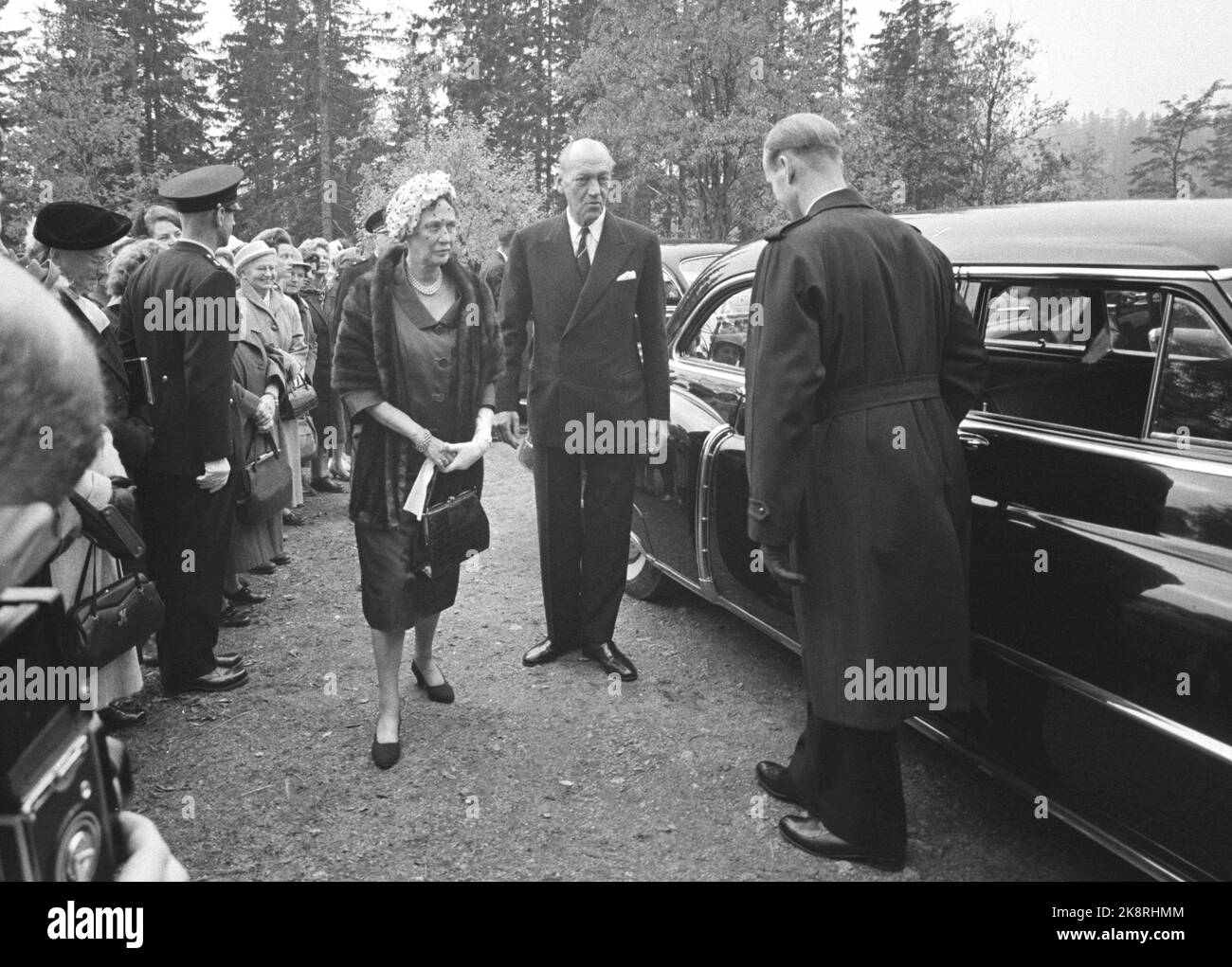 Oslo 19621004. Princess Astrid and Johan Martin Ferner baptizes her ...