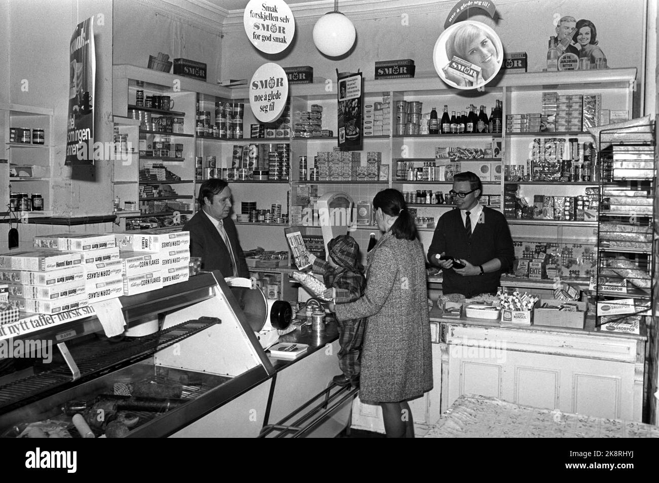 Oslo 19690415 Interior from Colonial Store in Seilduksgata 11. Classic ...