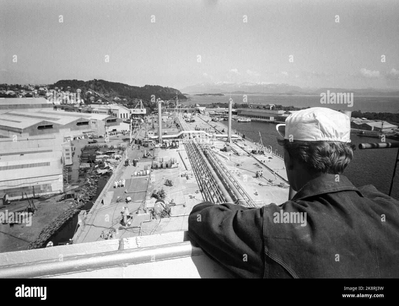 Stord, May 1969. The tank boat "King Haakon VII" is completed by Stord ...
