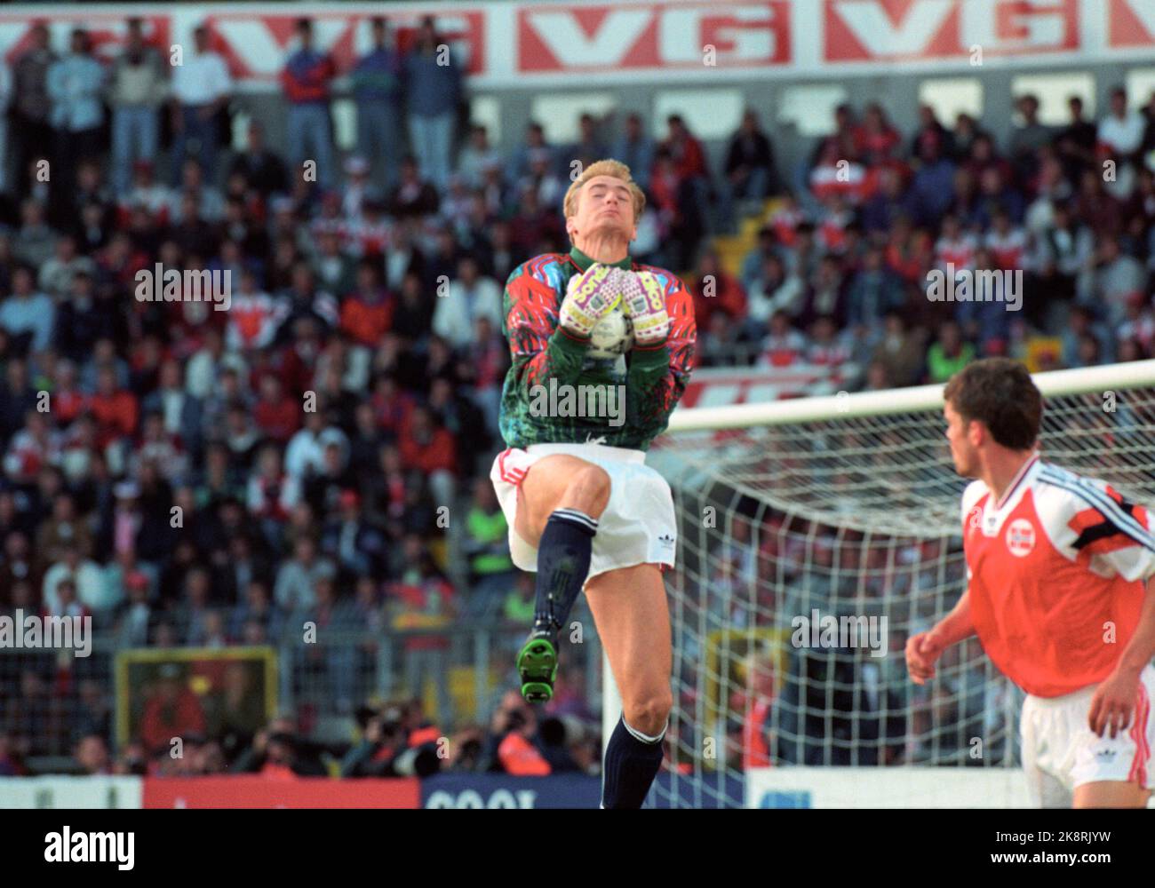 Lise aserud soccer action hi-res stock photography and images - Alamy