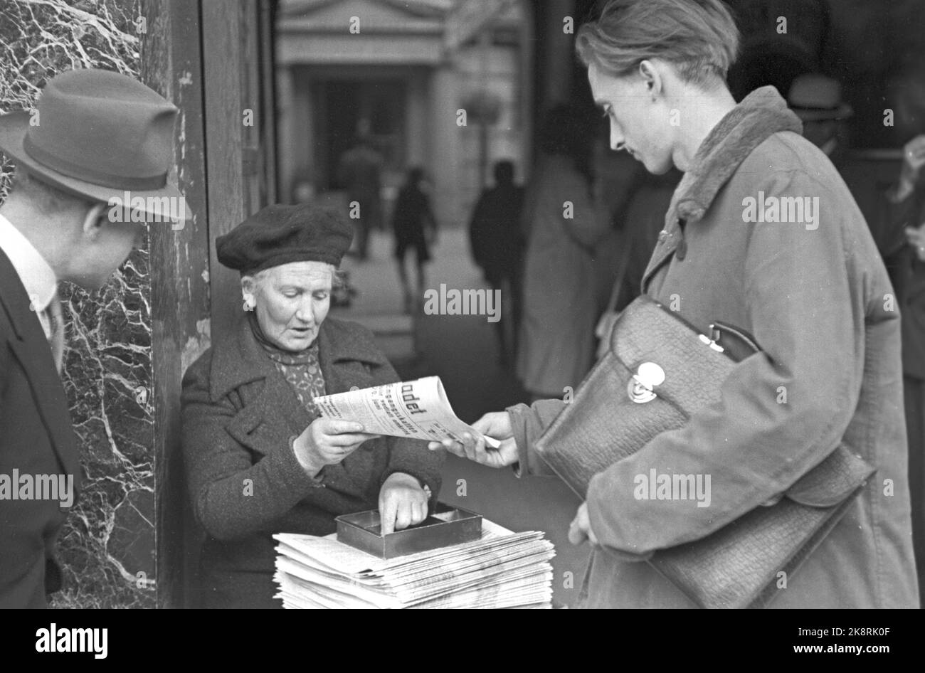 Oslo 19460610 Newspaper sales, Oslo's only female newspaper seller ...