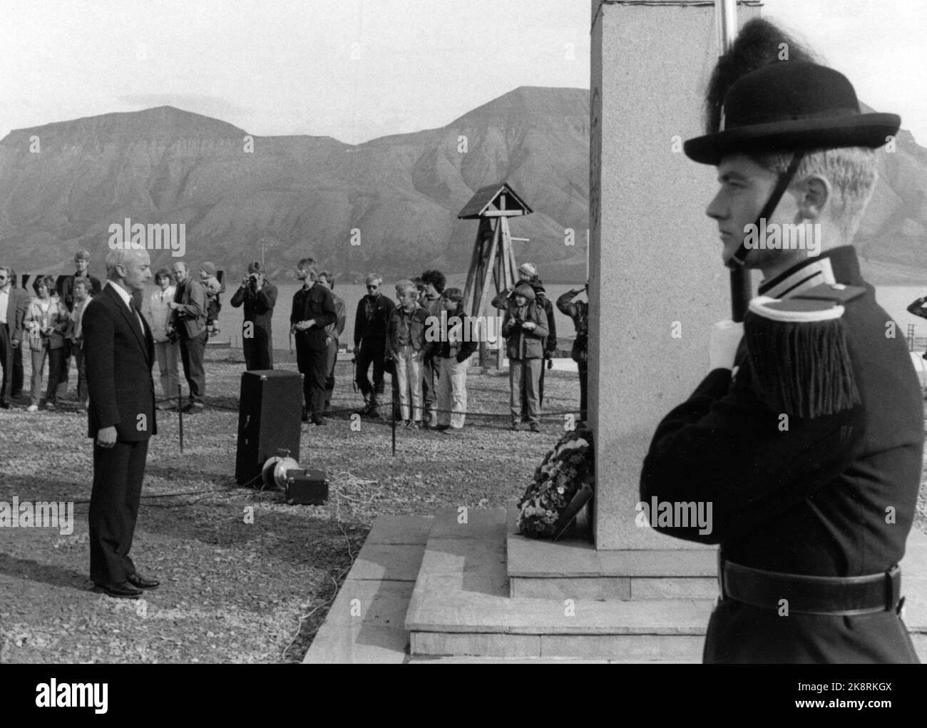 Svalbard 19850814: 60th anniversary for Norway's takeover of sovereignty over Svalbard. Prime ...