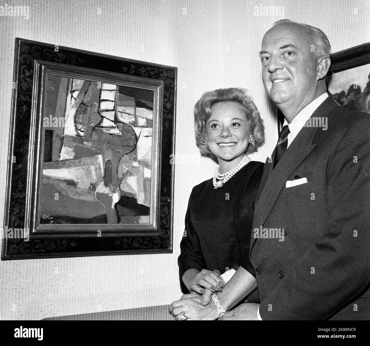 Oslo 19611020 The married couple Sonja Henie and Niels Onstad have ...