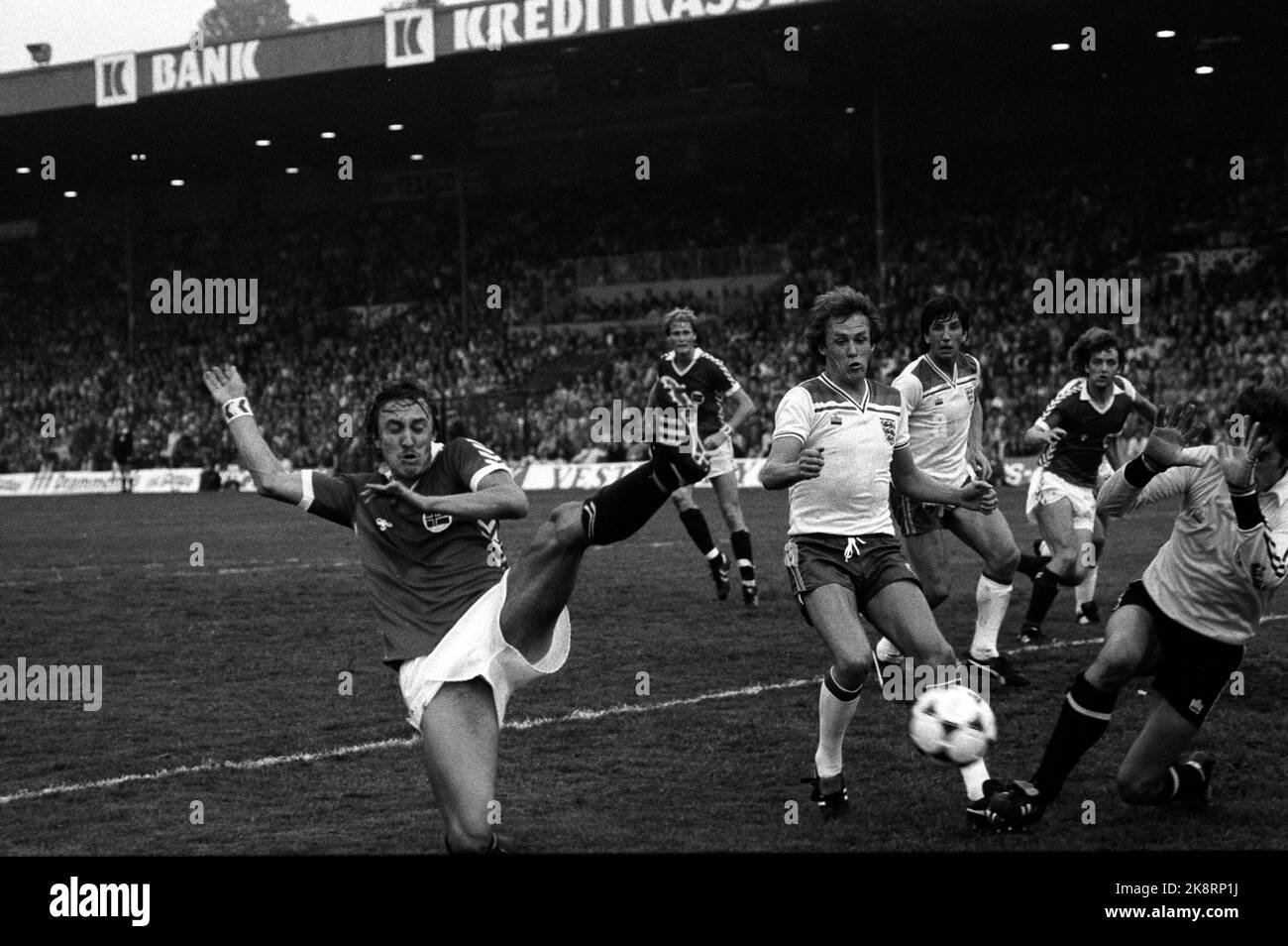 England v norway Black and White Stock Photos & Images - Alamy