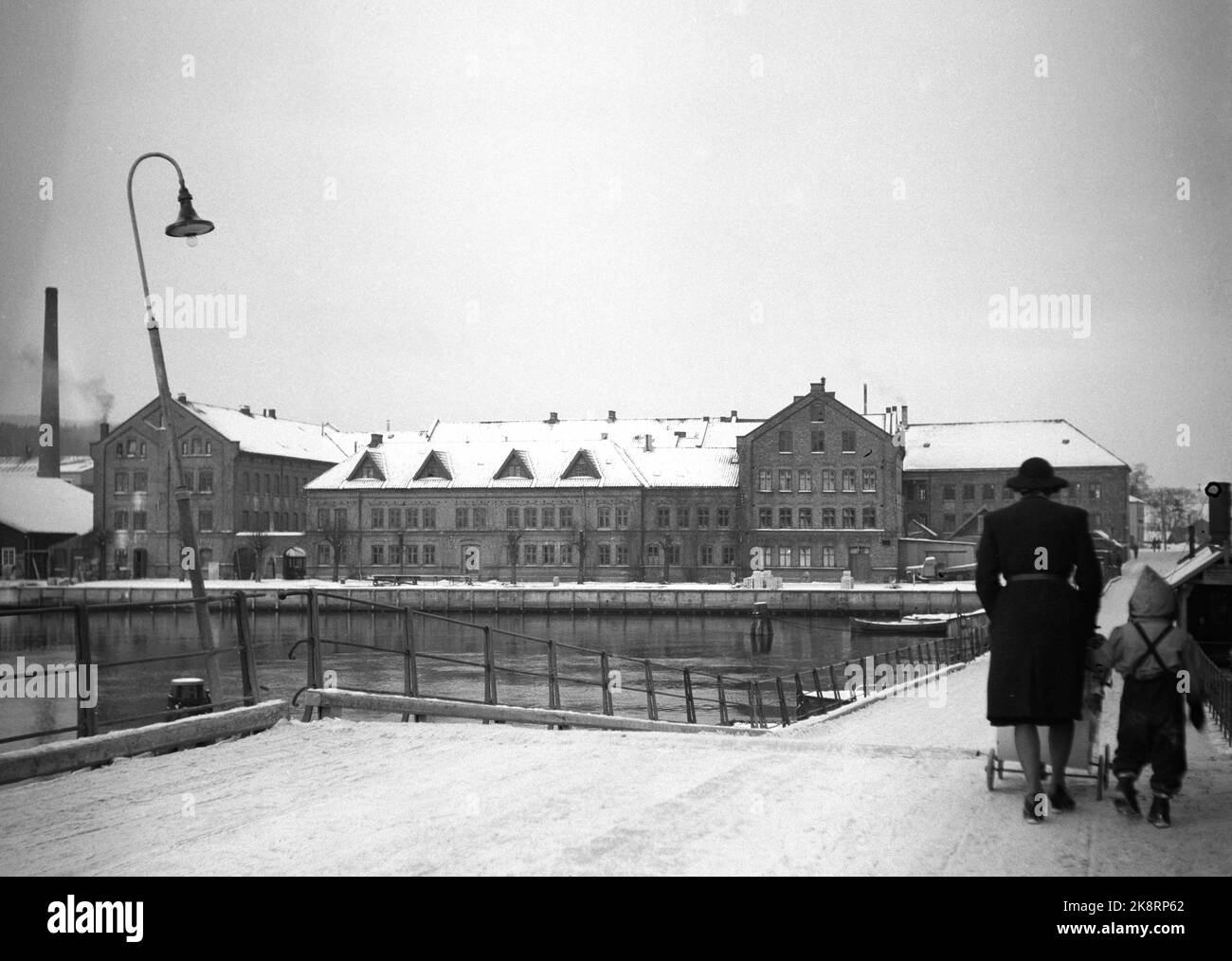 January 1947 porsgrunds porselaensfabrik hi-res stock photography and ...