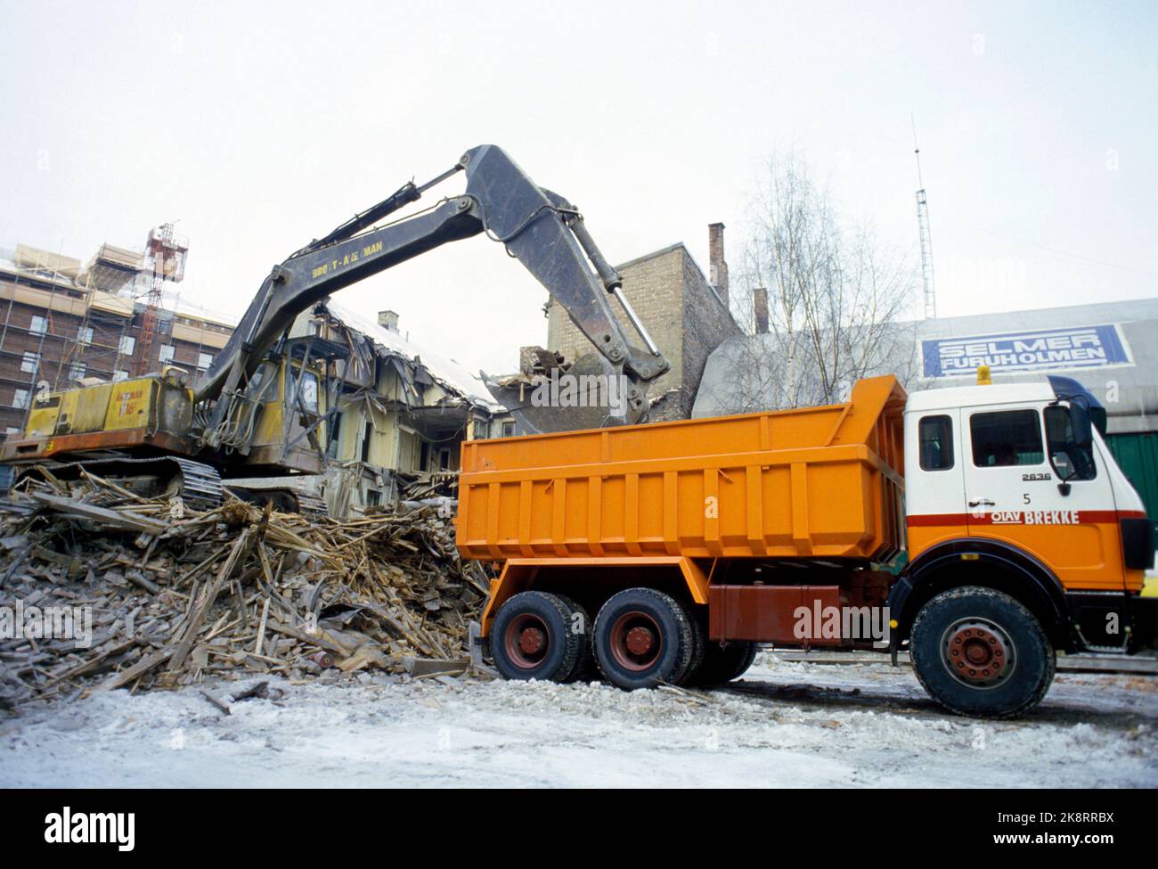 Oslo. Klokken 0300 om natten søndag starter entrepenørfirmaet Olav ...