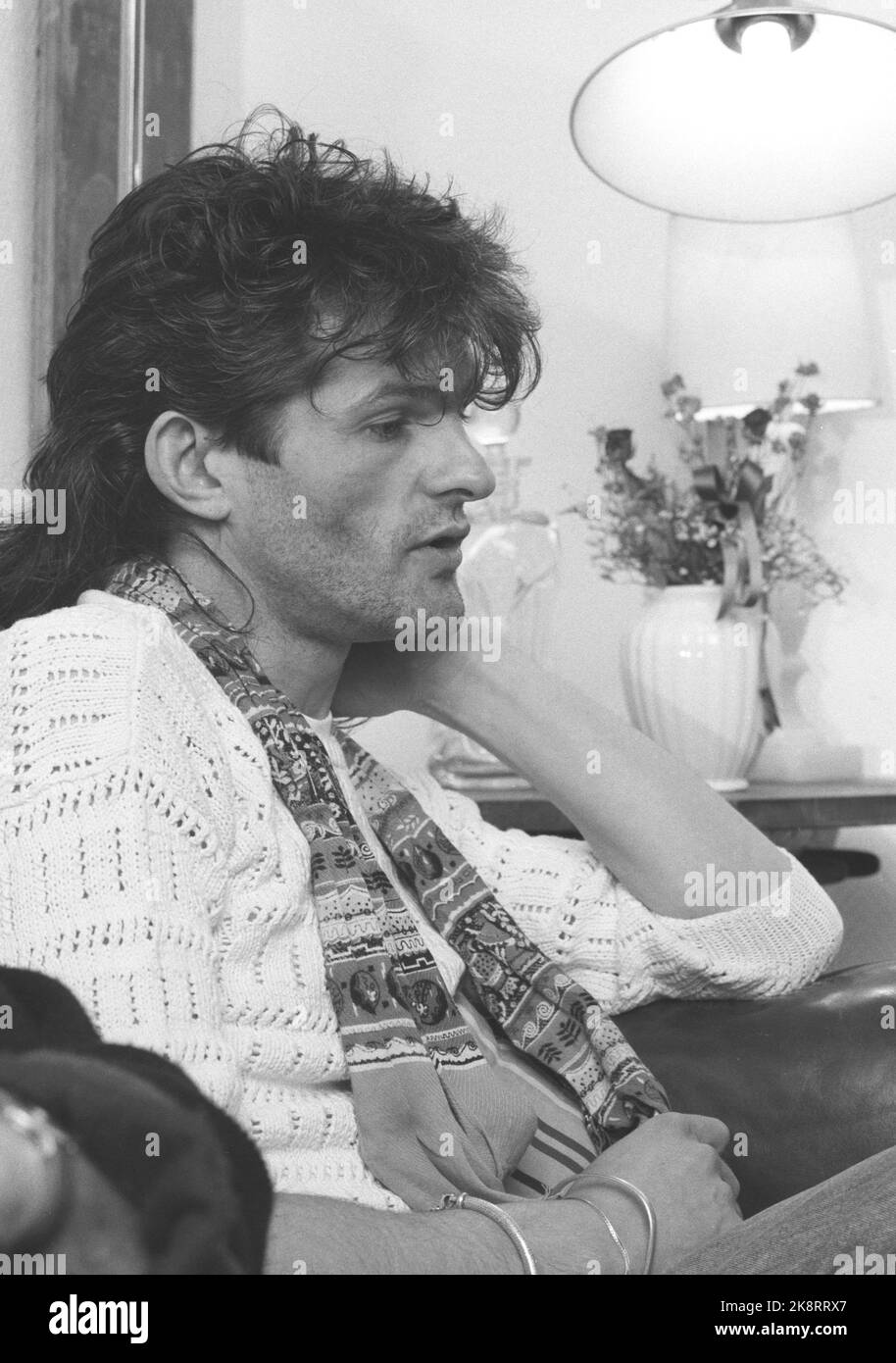 19870211 hi-res stock photography and images - Alamy