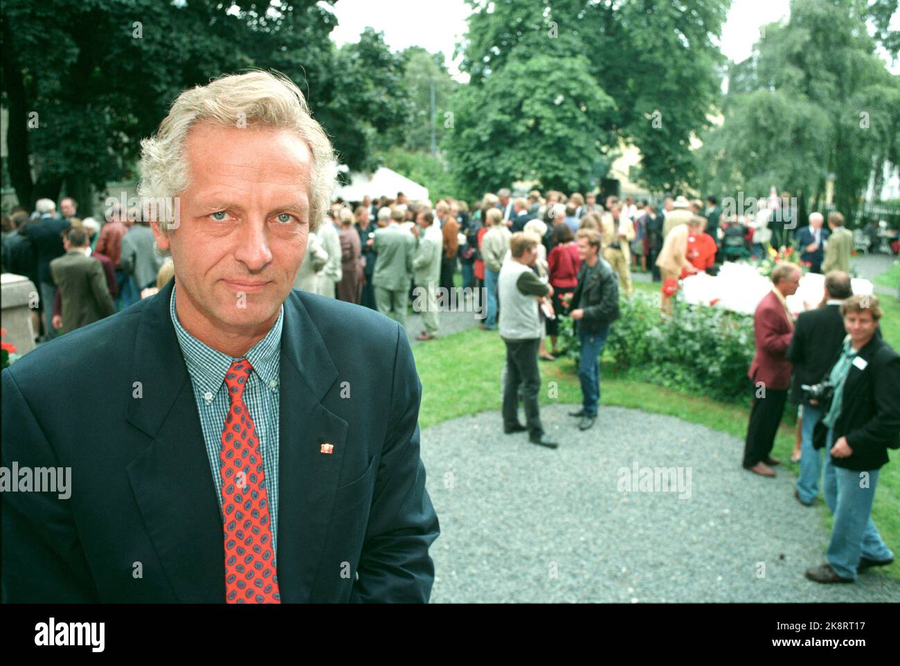 19940825 hi-res stock photography and images - Alamy