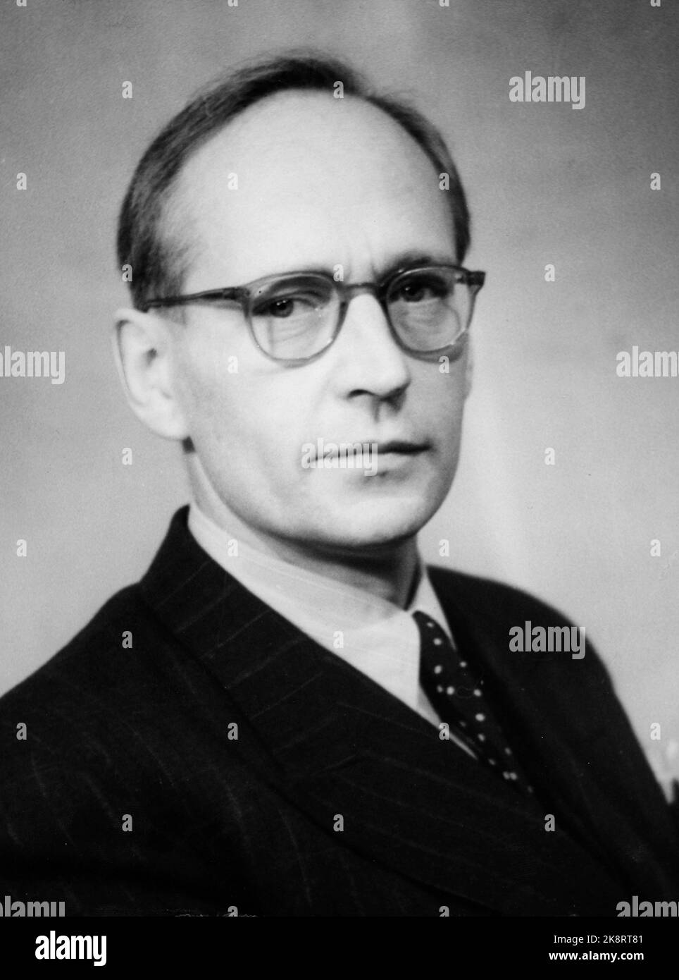 B 1902 1970 hi-res stock photography and images - Alamy