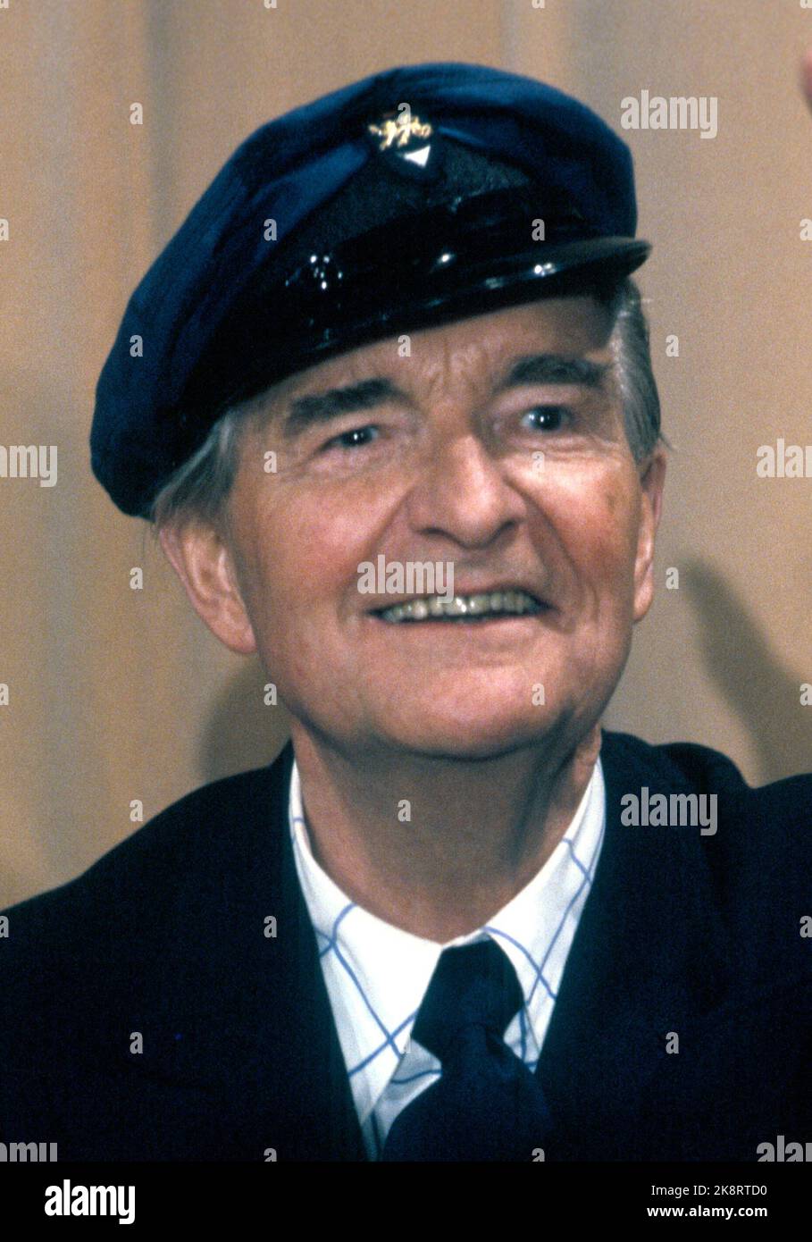 The mom market 1977 jens book jenssen hi-res stock photography and ...