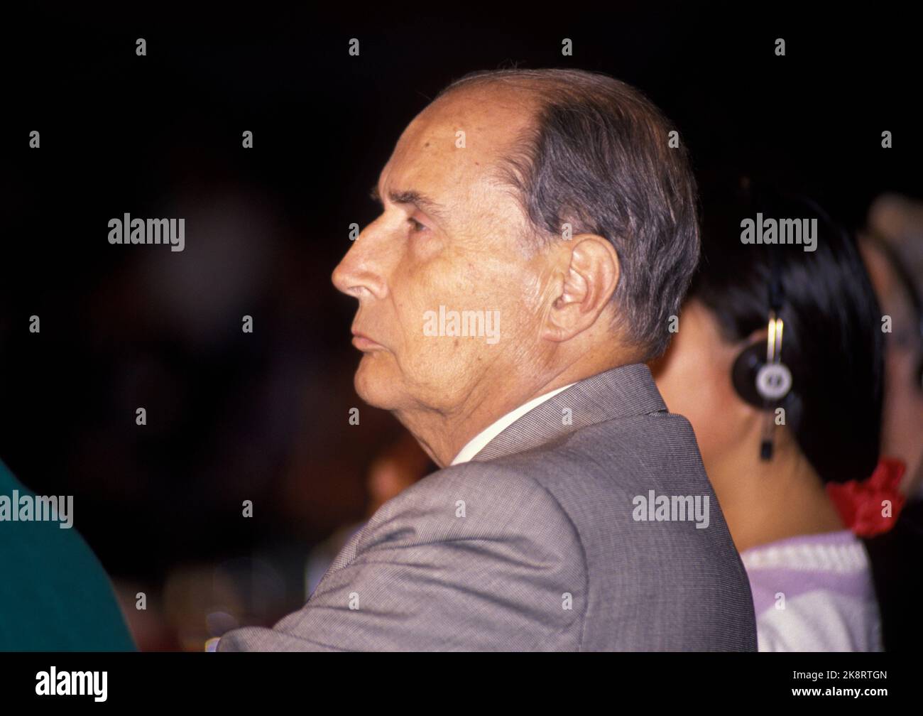 Tor richardsen scanfoto ntb alone profile portrait meetings and conferences hi-res stock ...