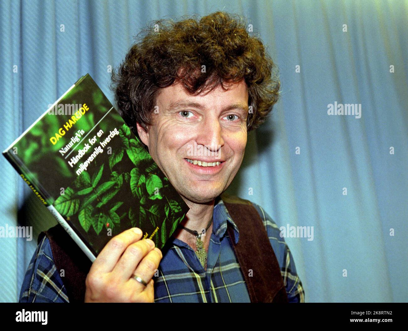 Dag hareide with her book hi-res stock photography and images - Alamy