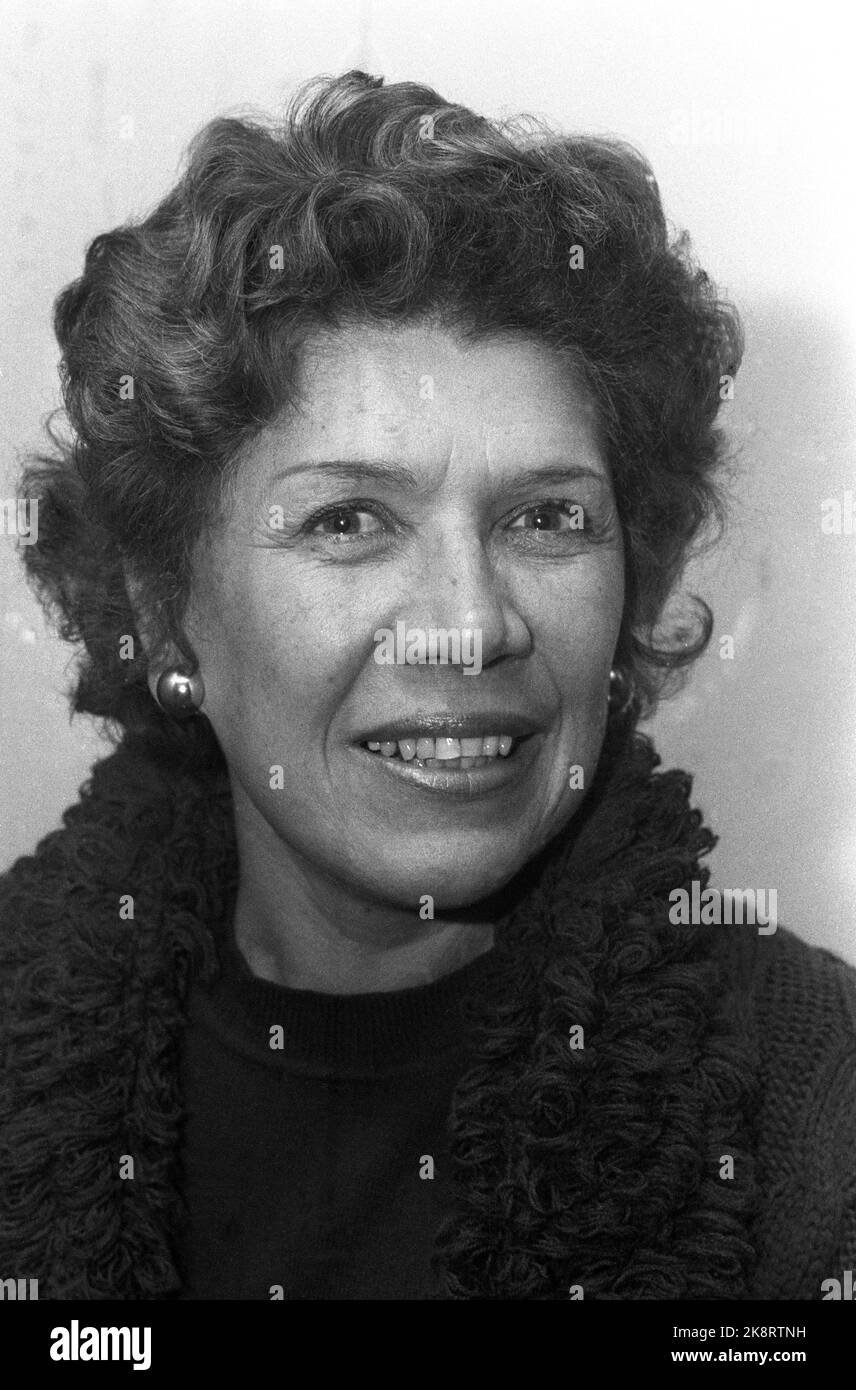 Oslo 19761004 Songs and singing educator Anne Brown, portrait. Photo ...