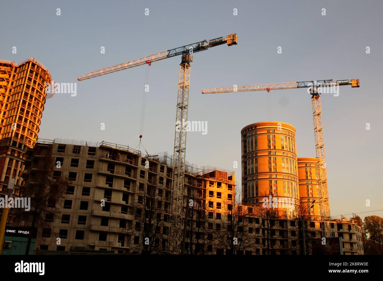 Construction of a residential building in the Primorsky district of St ...