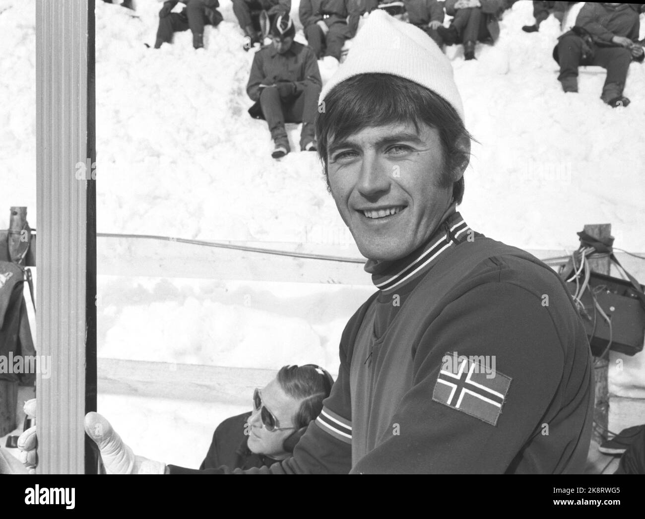 Ivar aaserud current ntb happiness ski jump hi-res stock photography ...