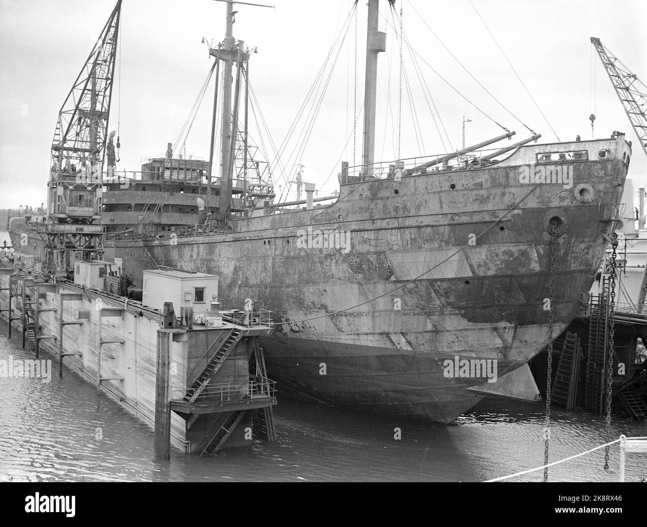 Max manus Black and White Stock Photos & Images - Alamy