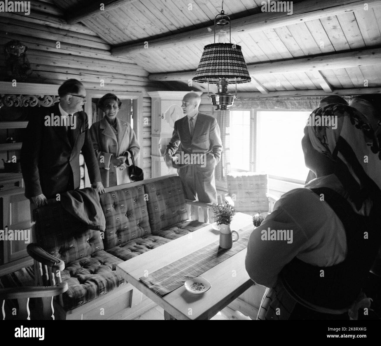 Harpefoss 19590710 The Swedish Prime Minister Tage Erlander with family ...